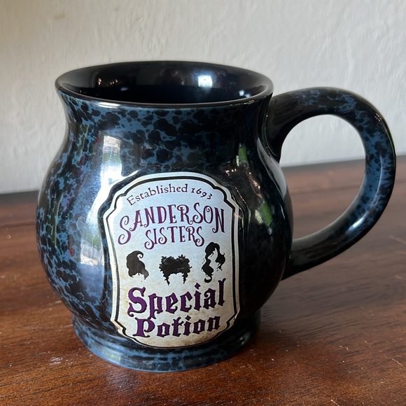 Disney | Holiday | Disney Hocus Pocus Special Potion Sanderson Sisters ...